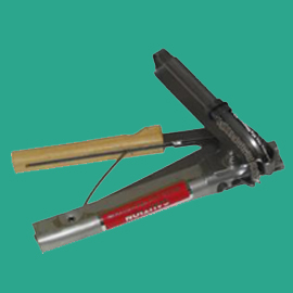 Wematic Hog Ringer 9/16 | Friendship Trap Co.